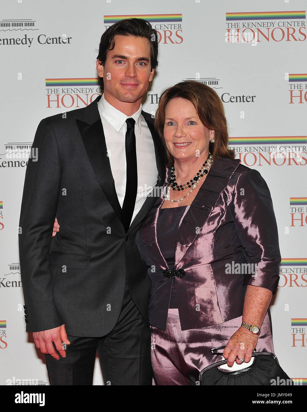 Matthew Bomer and Elizabeth Bomer arrive for the formal Artist's Dinner ...