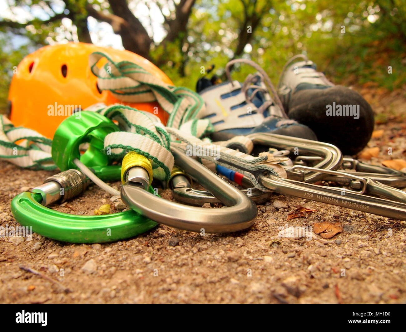 Rock climing hi-res stock photography and images - Alamy