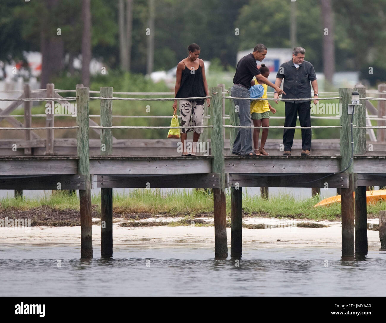 United States Barack Obama, first lady Michelle Obama and daughter ...