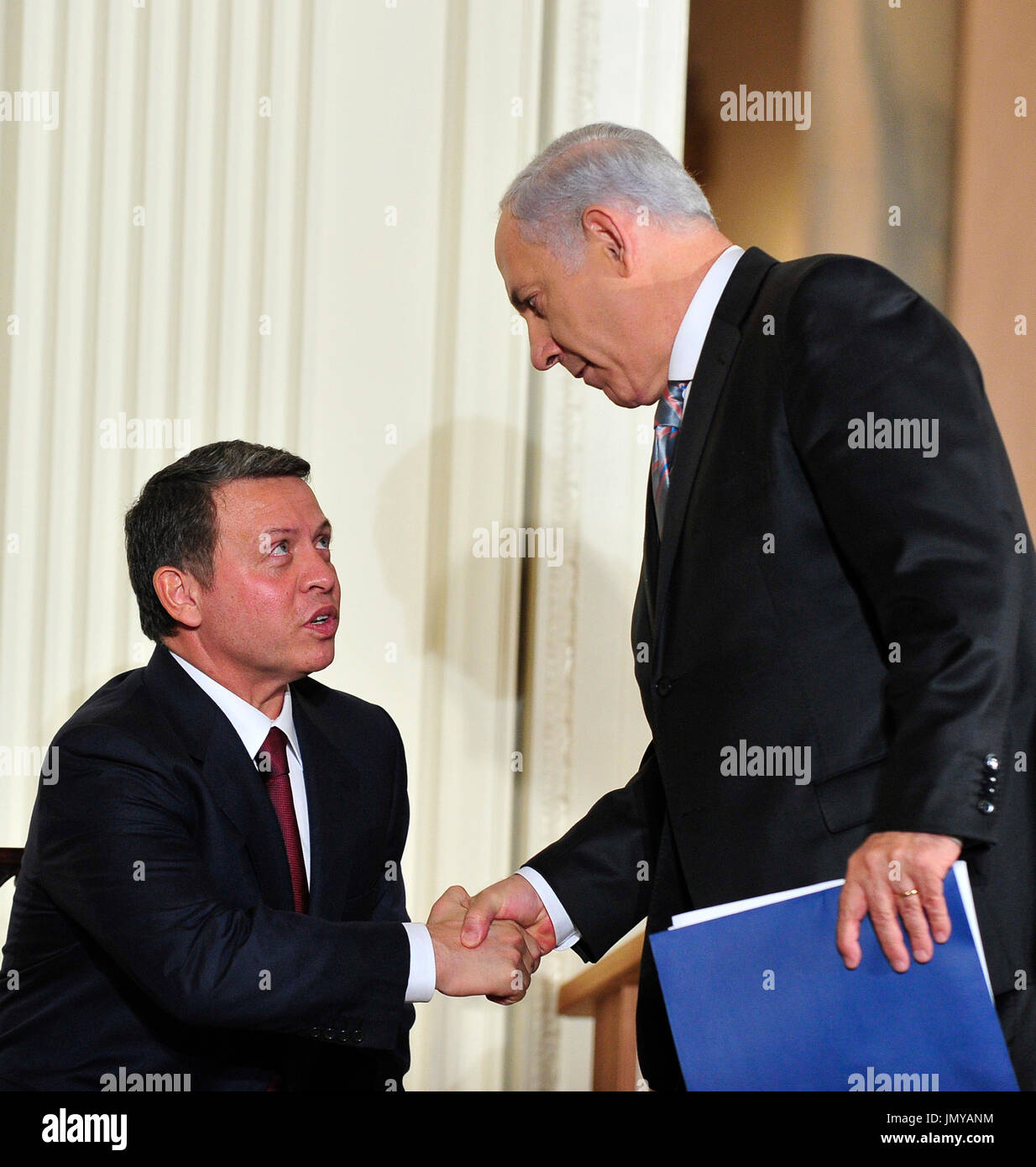 Prime Minister Benjamin Netanyahu of Israel shakes hands with King ...