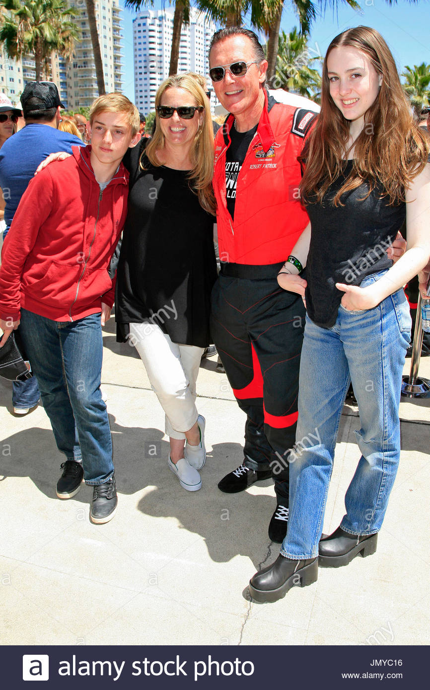 Robert Patrick And Wife Stock Photos & Robert Patrick And Wife Stock ...