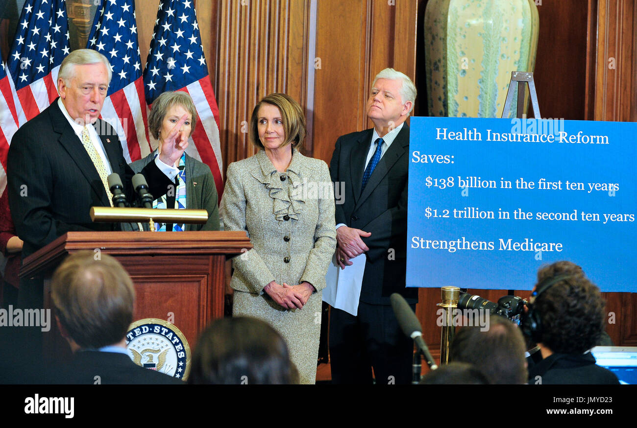 Health care nancy pelosi steny hoyer john larson hi-res stock ...