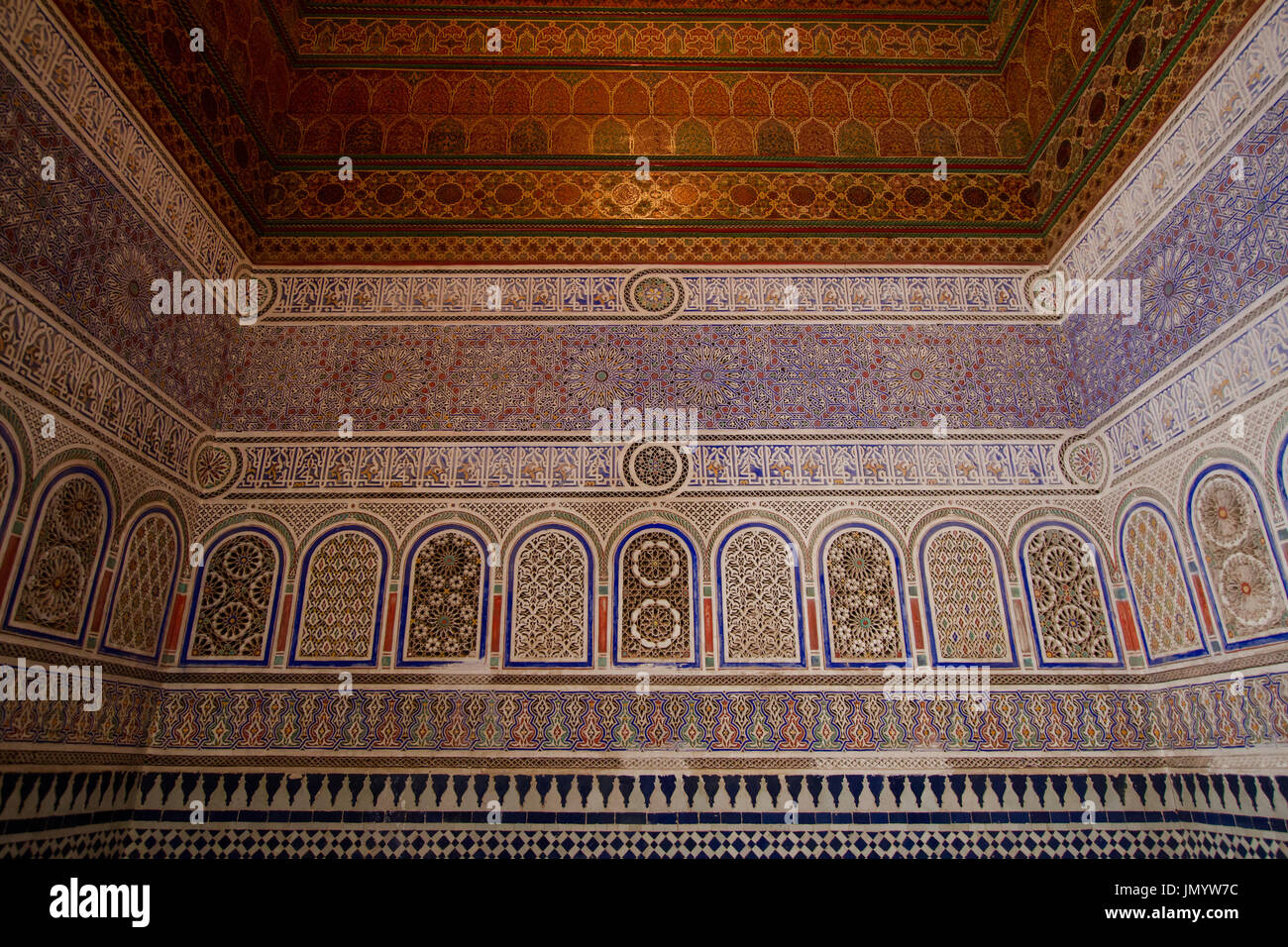 Arabic wallpaper pattern islamic mosaic hi-res stock photography and ...