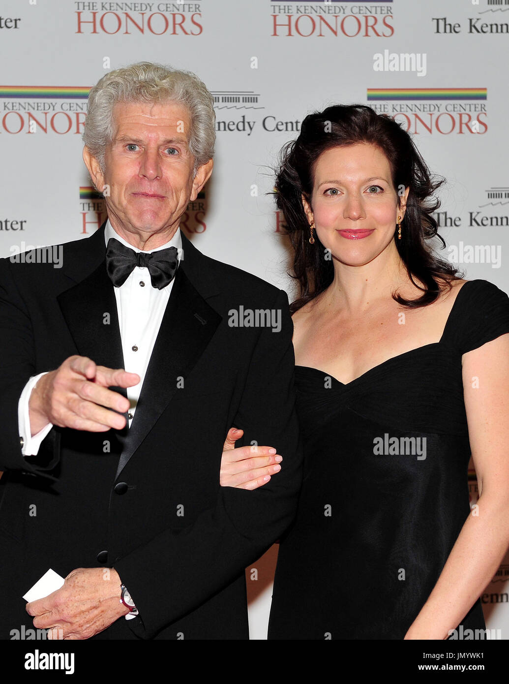 Tony Roberts and Nicole J. Burley, arrives for the formal Artist's ...