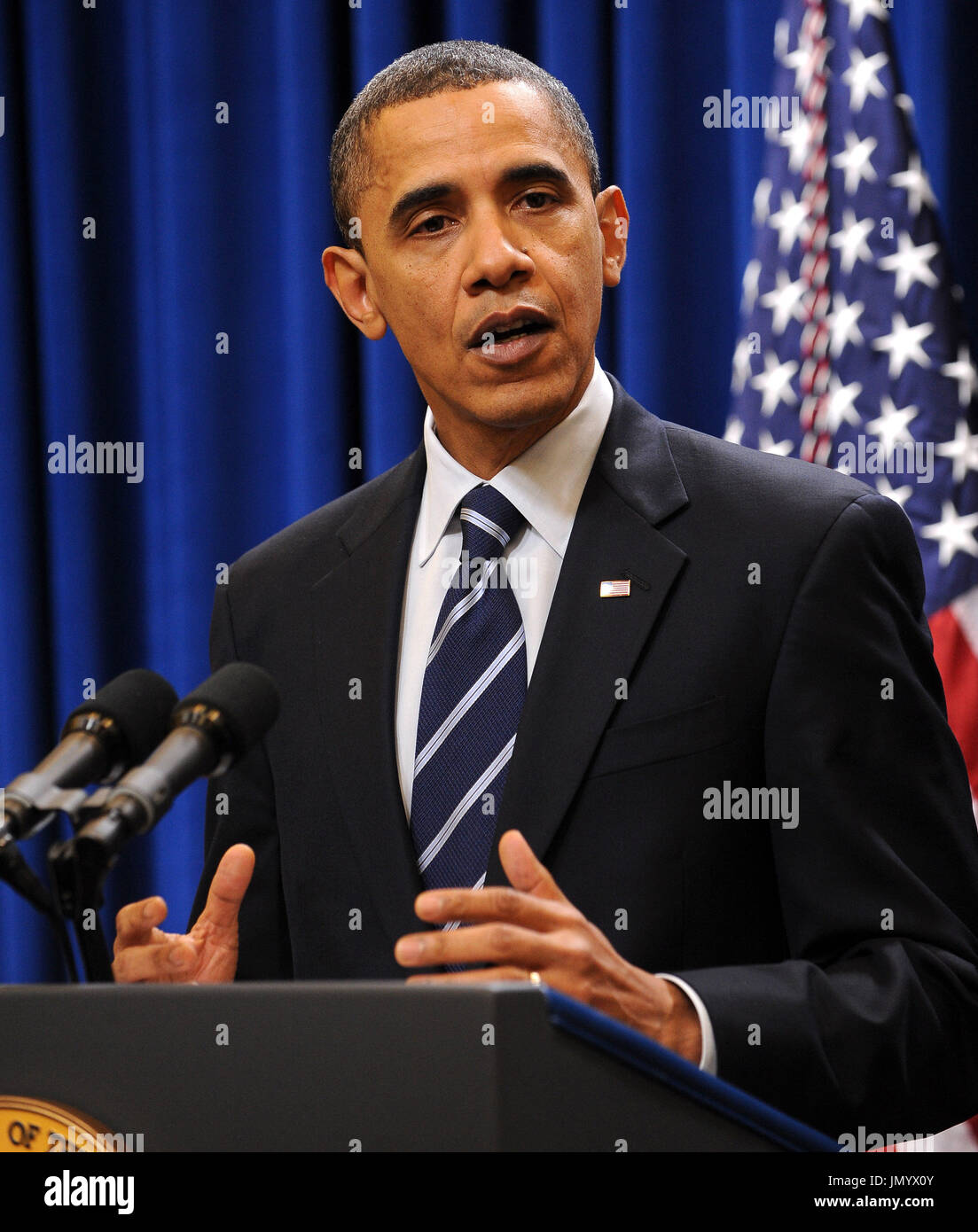 United States President Barack Obama announces a bi-partisan deal to ...