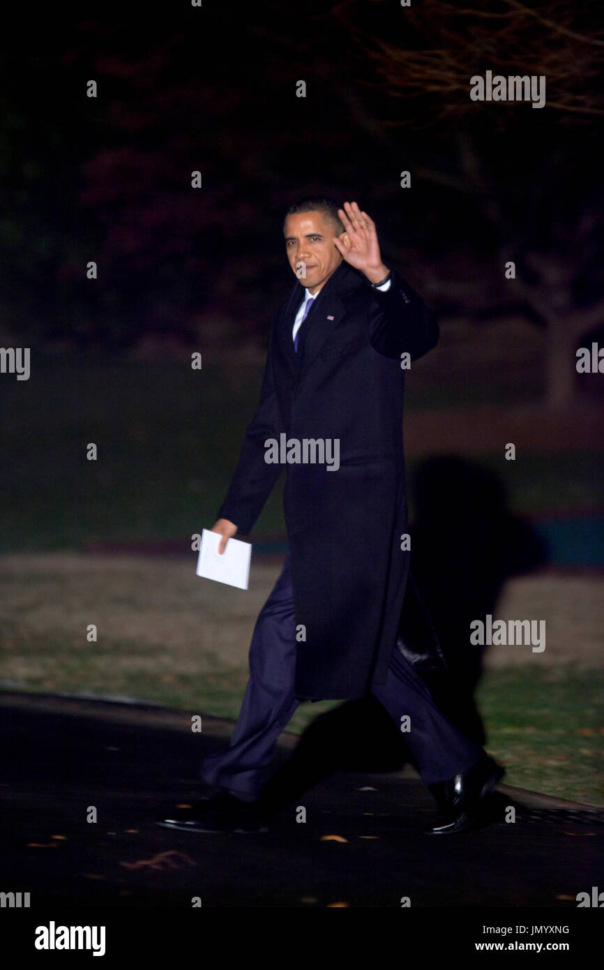 United States President Barack Obama exits the Oval Office for his long ...