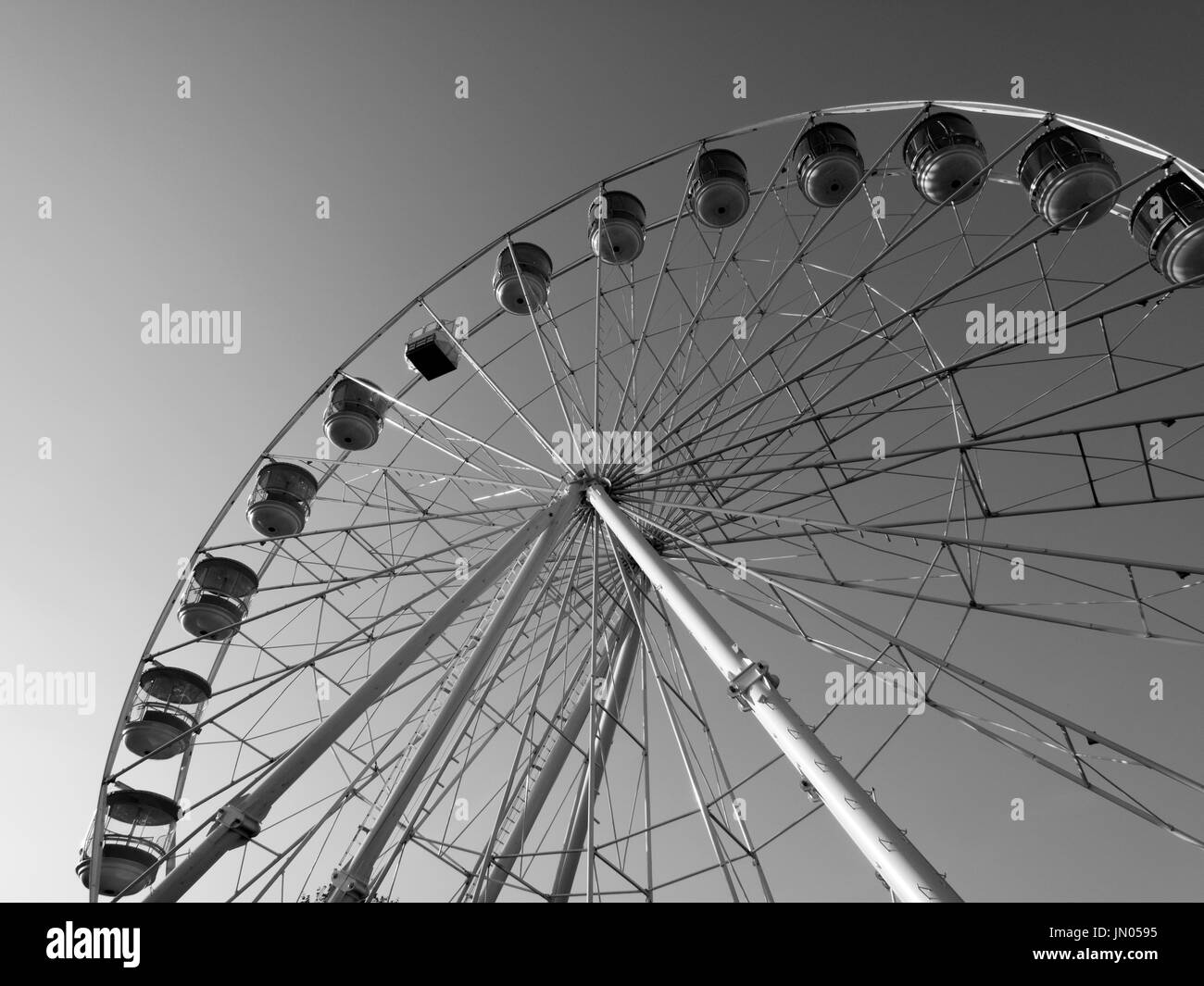 Salisbury Eye Ferris Wheel stands 115 feet high, annual summer feature ...