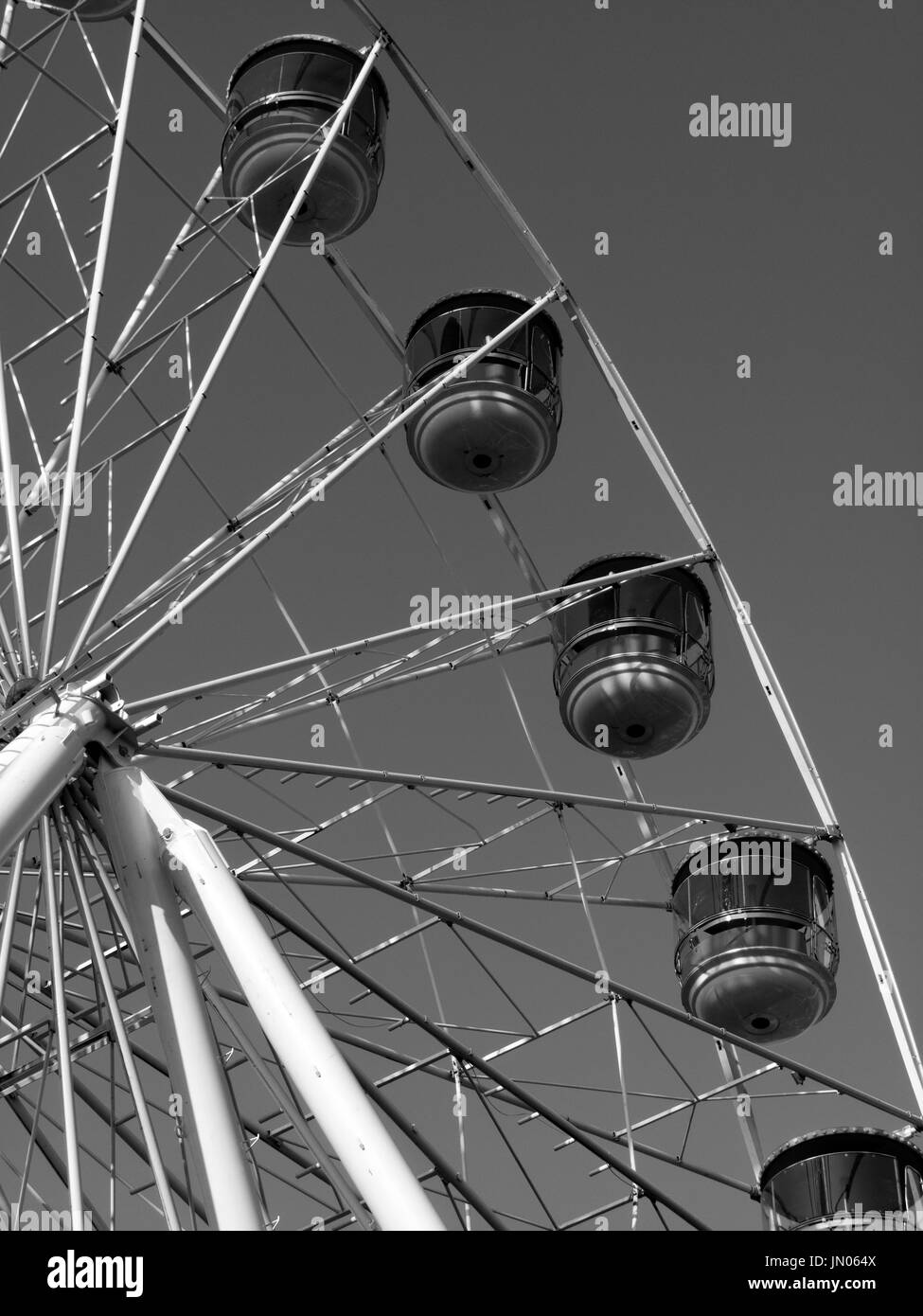 Salisbury Eye Ferris Wheel stands 115 feet high, annual summer feature ...