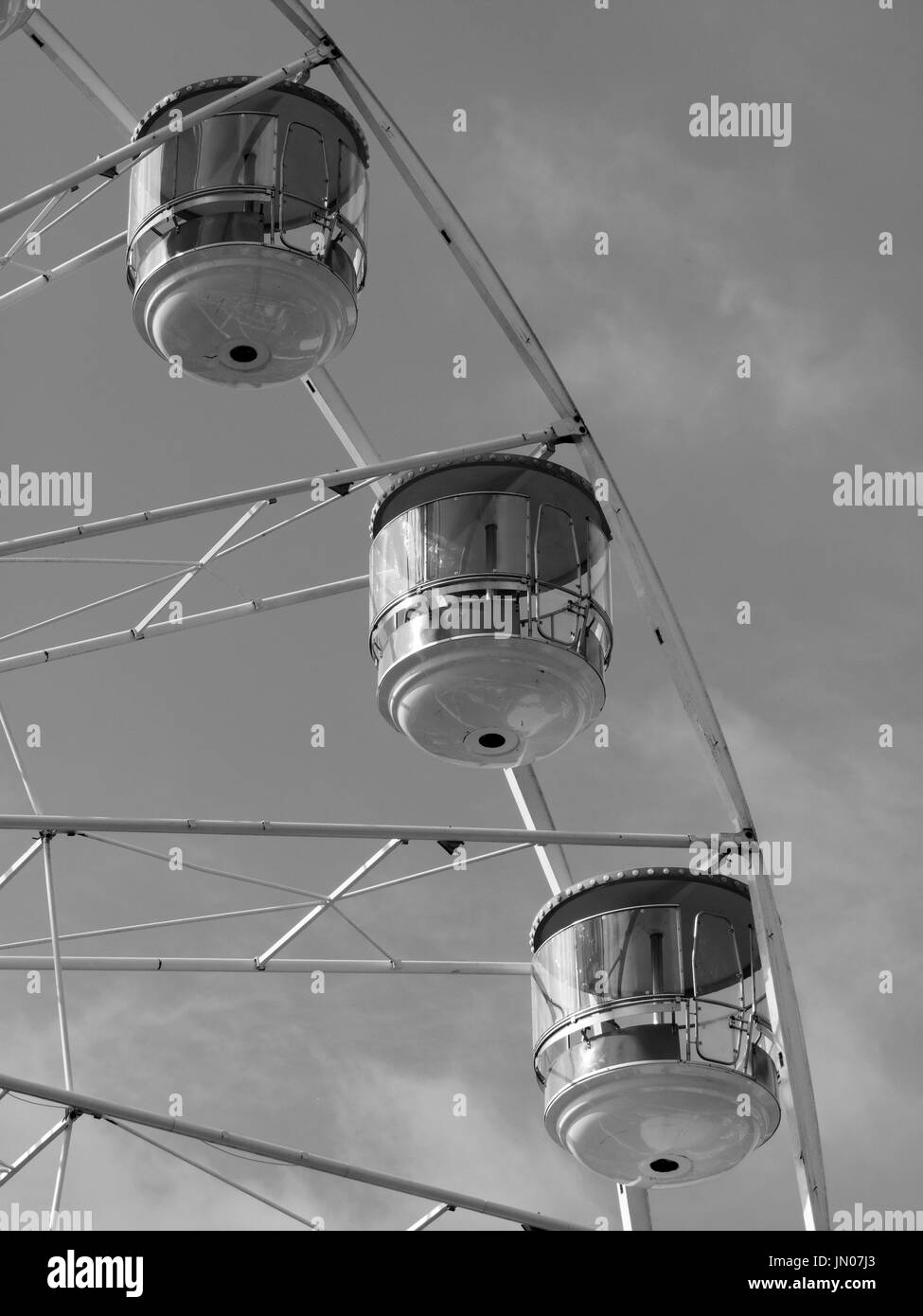 Salisbury Eye Ferris Wheel stands 115 feet high, annual summer feature ...