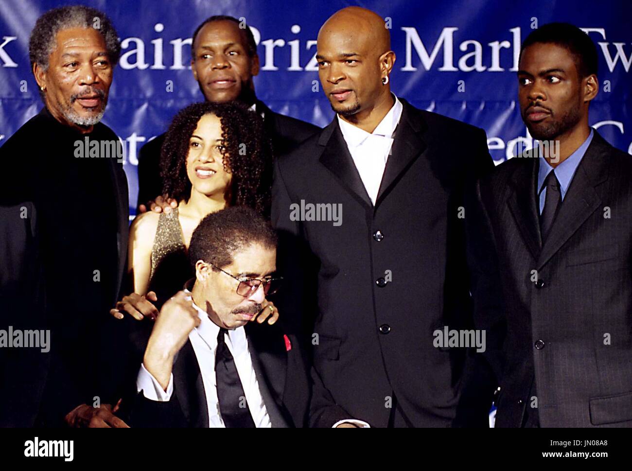 1998 Mark Twain Comedy Prize honoree Richard Pryor poses with (left to ...