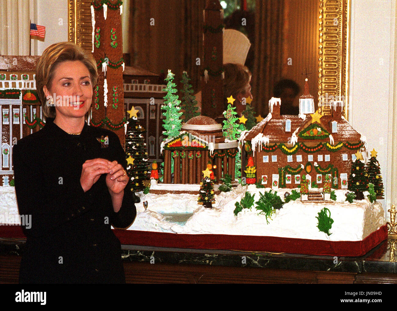 First Lady Hillary Rodham Clinton announced the 1999 White House ...