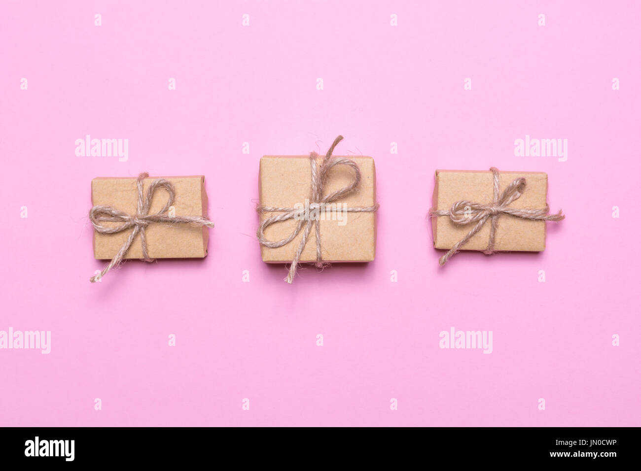 Beautiful gifts kraft paper hi-res stock photography and images - Alamy
