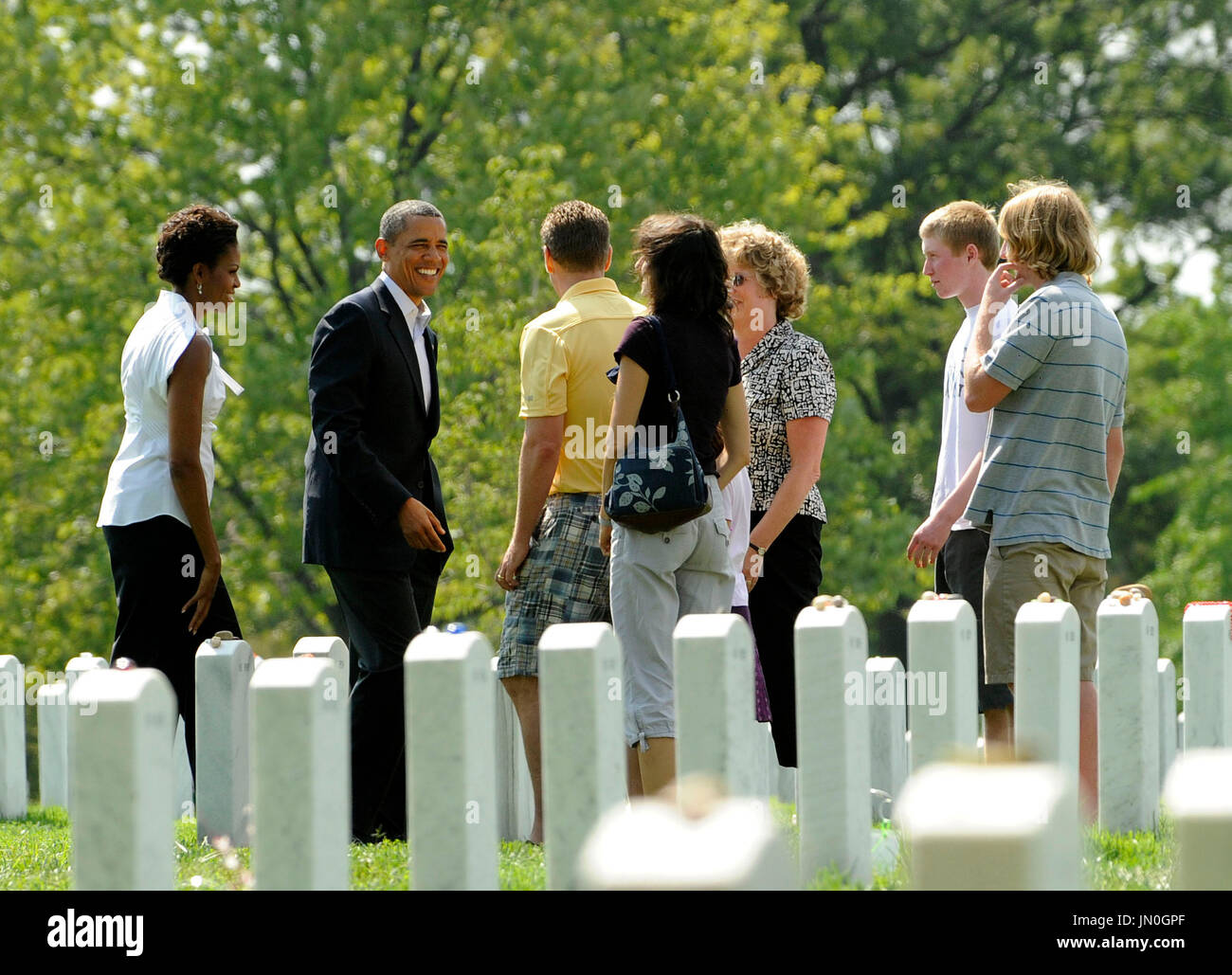 (ISP POOL PHOTO) President Barack Obama and First Lady Michelle Obama ...