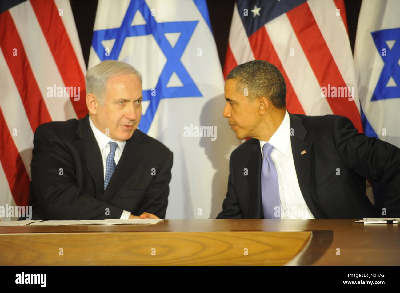 Prime Minister Benjamin Netanyahu of Israel, left, and United States ...