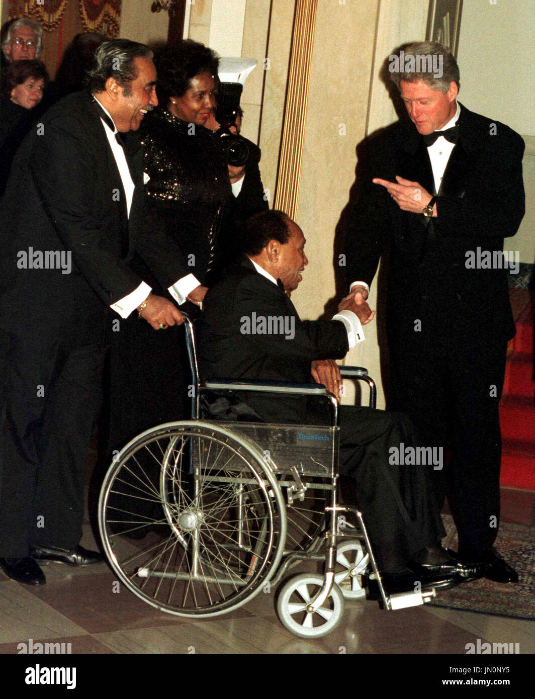 United States President Bill Clinton welcomes Lionel Hampton to the ...
