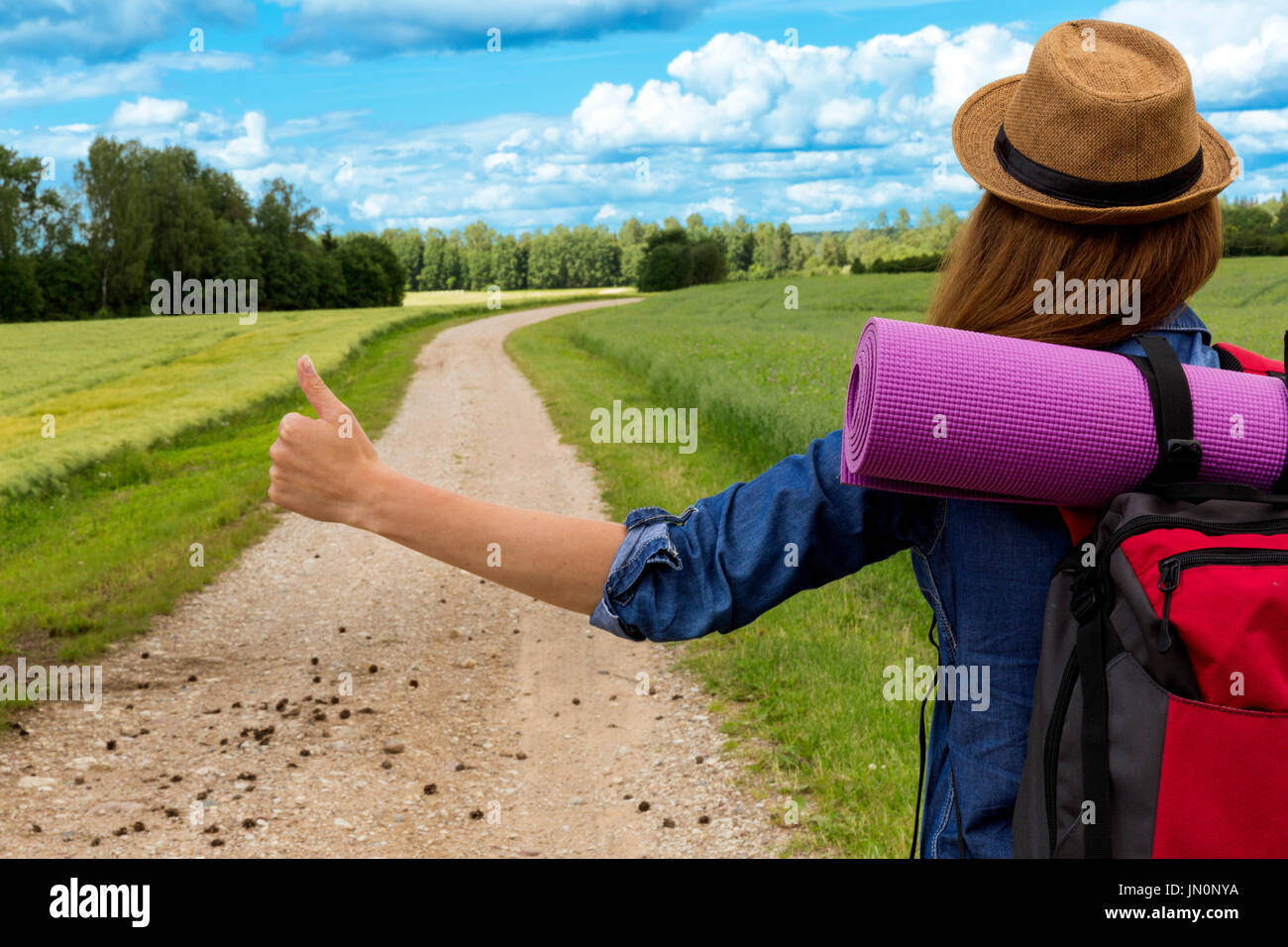 Thumbing a ride hi-res stock photography and images - Alamy