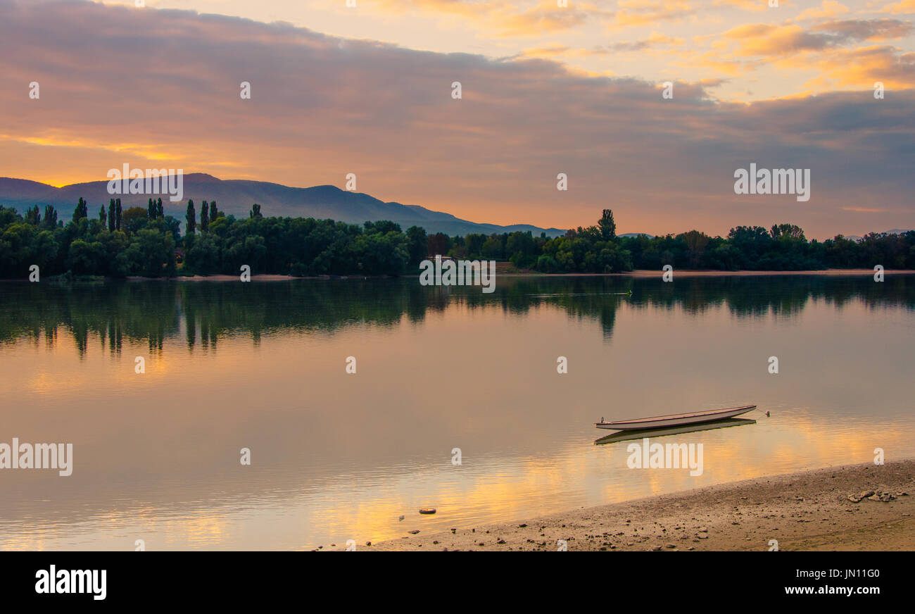 Sunset river danube hi-res stock photography and images - Alamy
