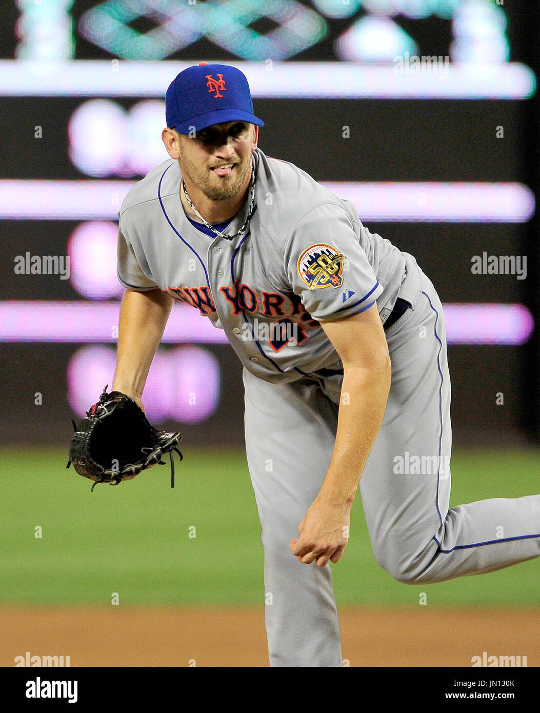 New York Mets pitcher Jon Niese (49) pitches in the sixth inning ...