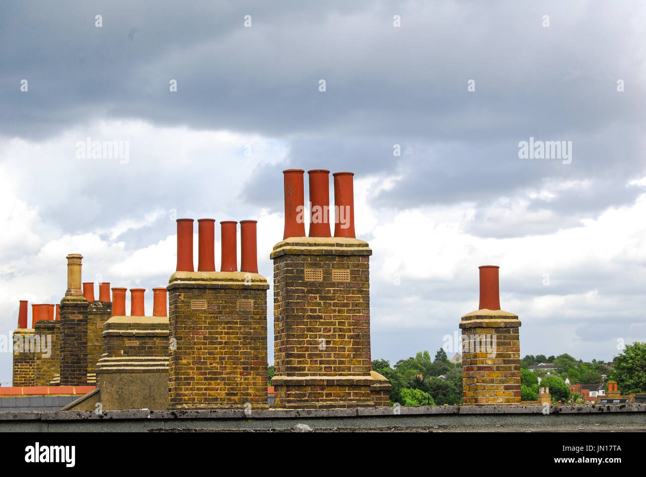 Chimneys uk hi-res stock photography and images - Alamy