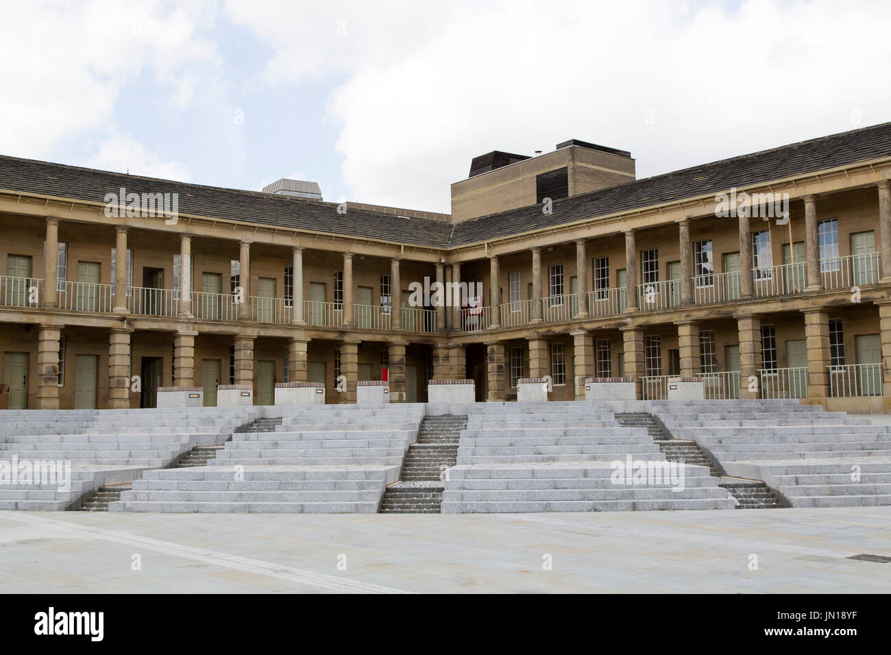 Stepped water feature hi-res stock photography and images - Alamy