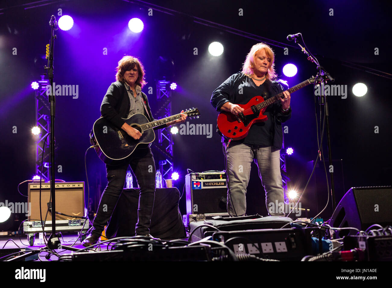Indigo girls hi-res stock photography and images - Alamy