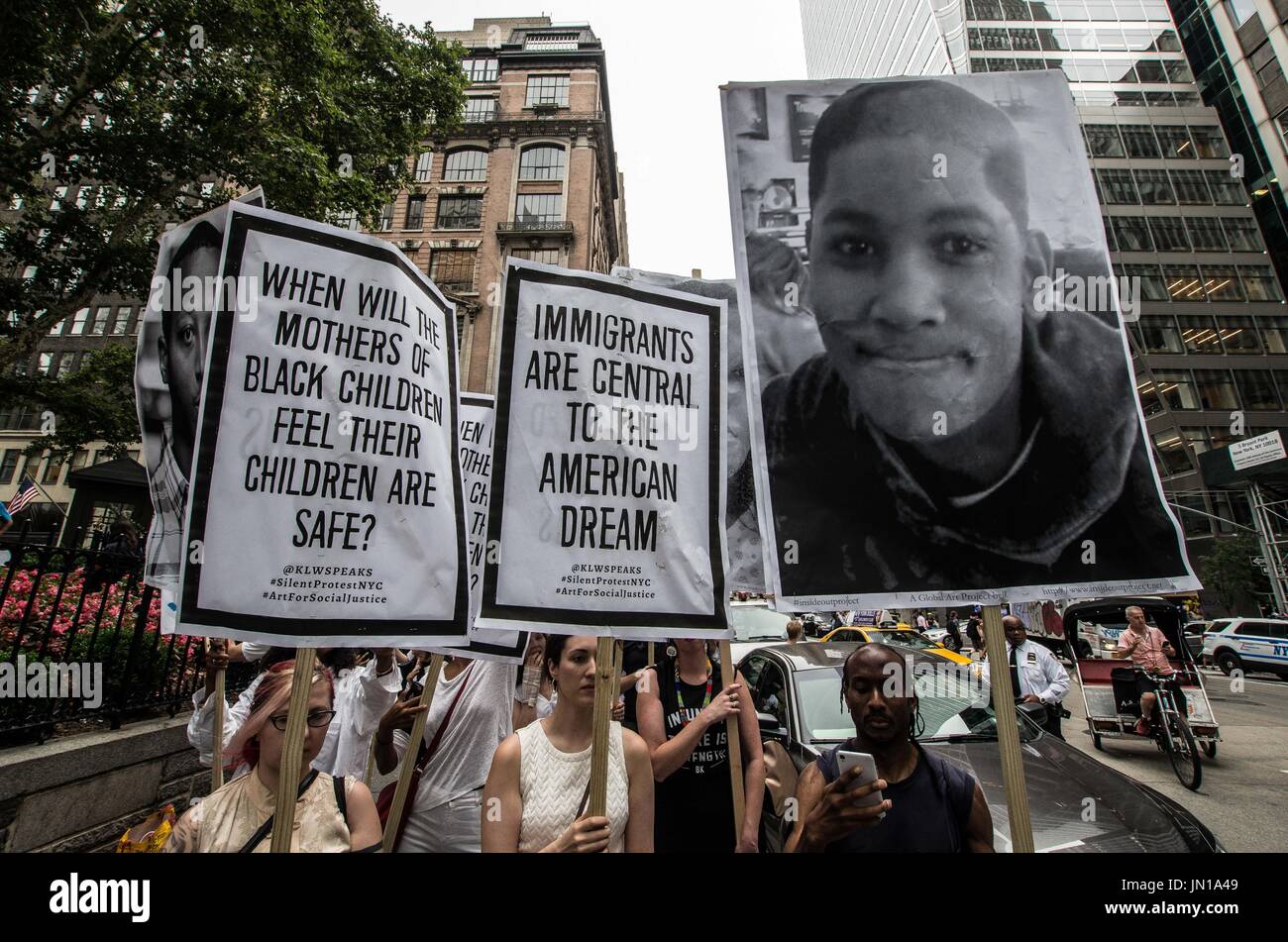 Marginalized artists hi-res stock photography and images - Alamy