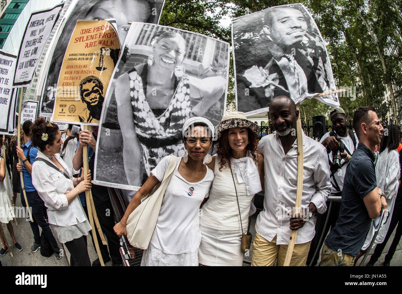 Marginalized artists hi-res stock photography and images - Alamy