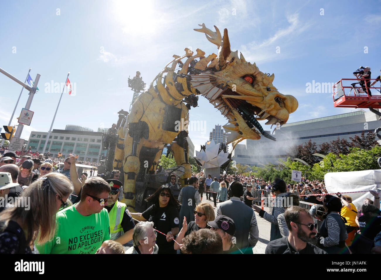 Ottawa, Canada. 28th July, 2017. Long Ma, a giant mechanical mythical ...