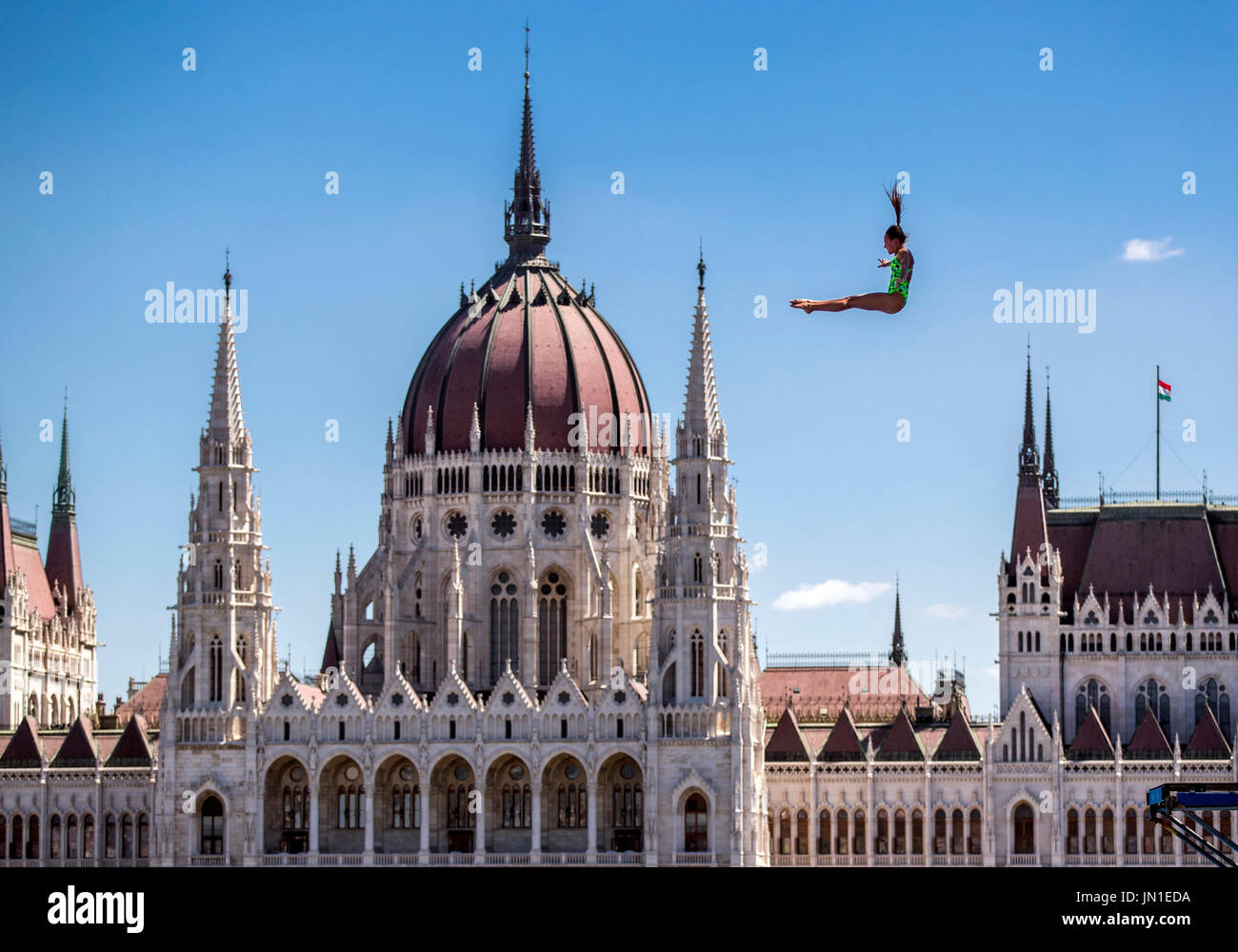 Women's 20m diving hi-res stock photography and images - Alamy