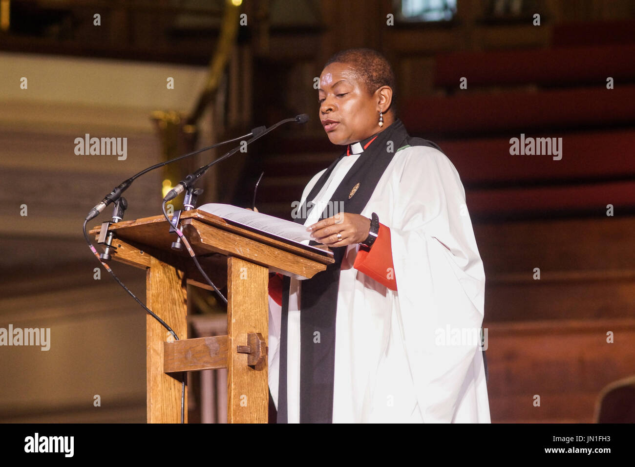 Rev rose hudson wilkinson hi-res stock photography and images - Alamy