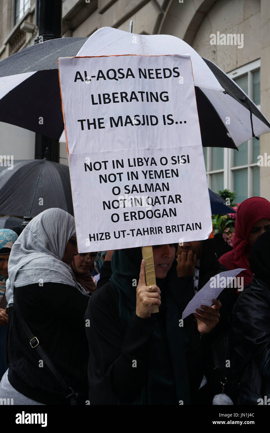 Saudi Embassy, London, England, UK. 29th July, 2017. Hundreds from the ...