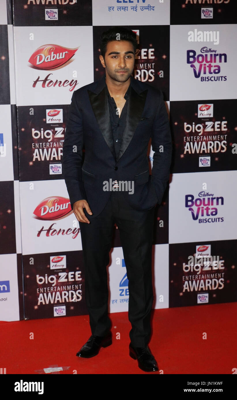 Bollywoodactor hi-res stock photography and images - Alamy