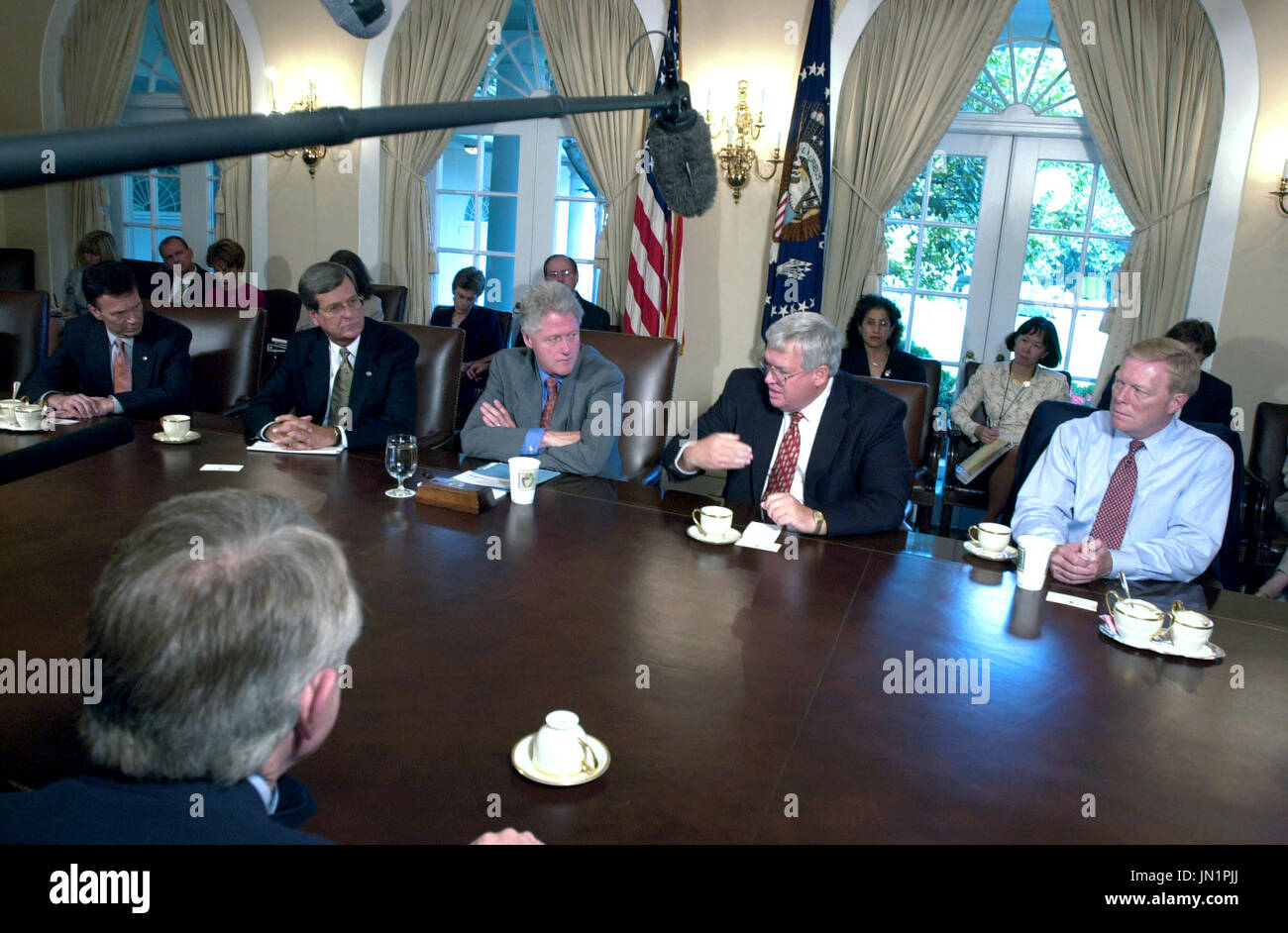United States President Bill Clinton meets with the Bipartisan ...