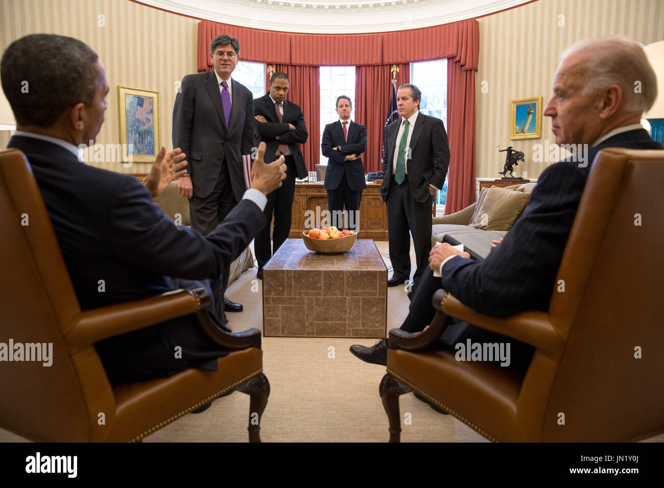 United States President Barack Obama and Vice President Joe Biden talk ...