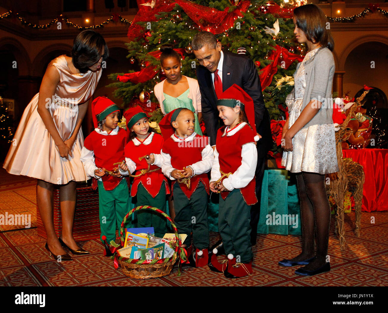 United States President Barack Obama, first lady Michelle, daughters ...