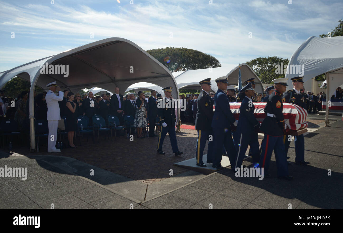 United States President Barack Obama and first lady Michelle Obama ...