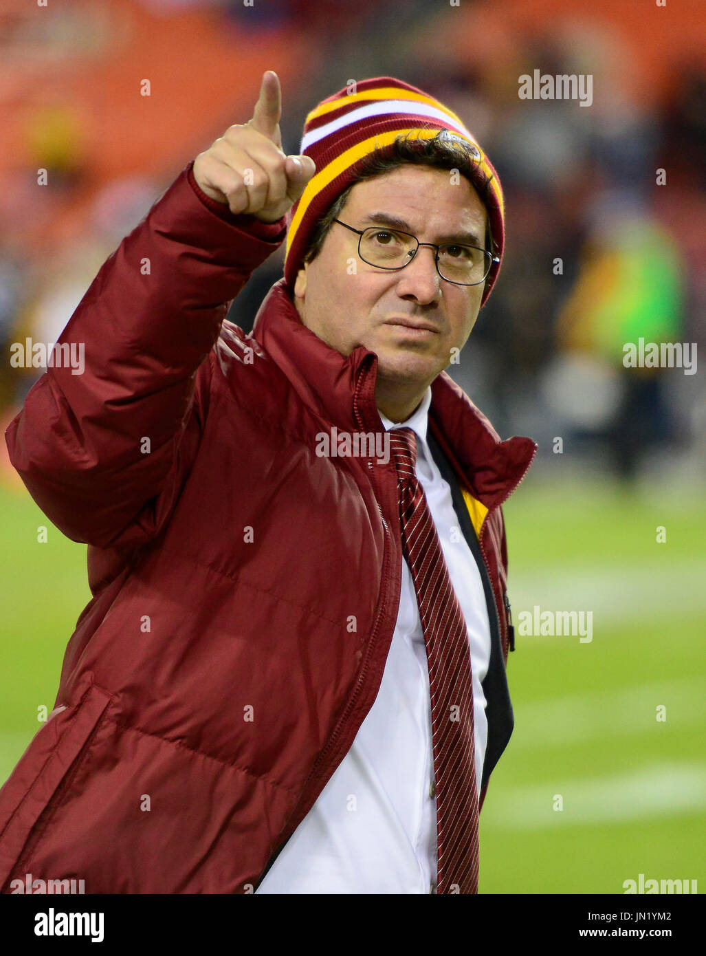 Washington Redskins owner Daniel Snyder on the sidelines prior to his ...