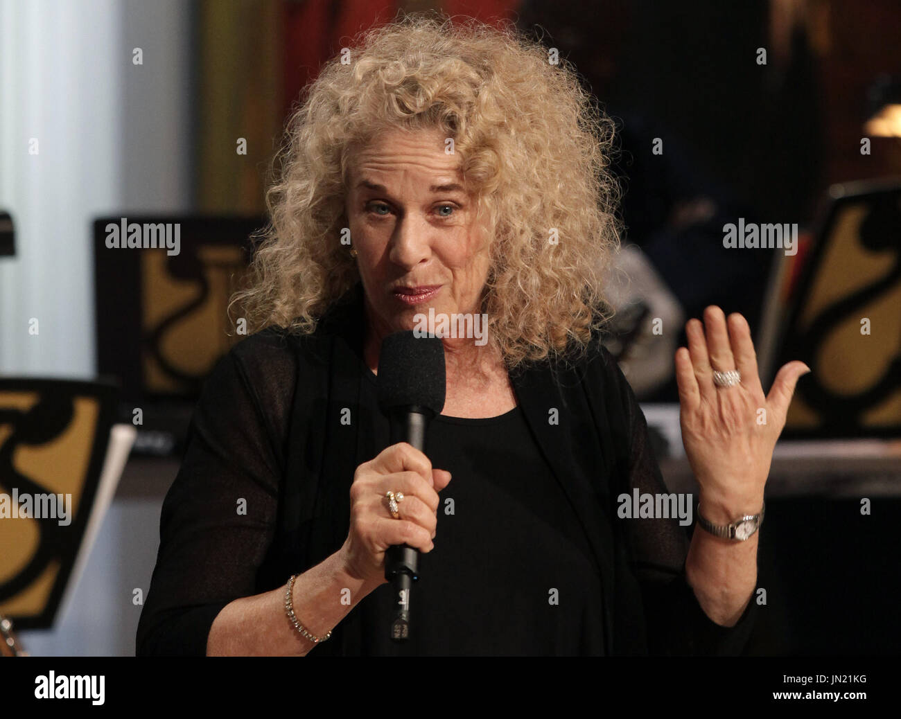 Singer-songwriter Carole King speaks after being awarded the 2013 ...