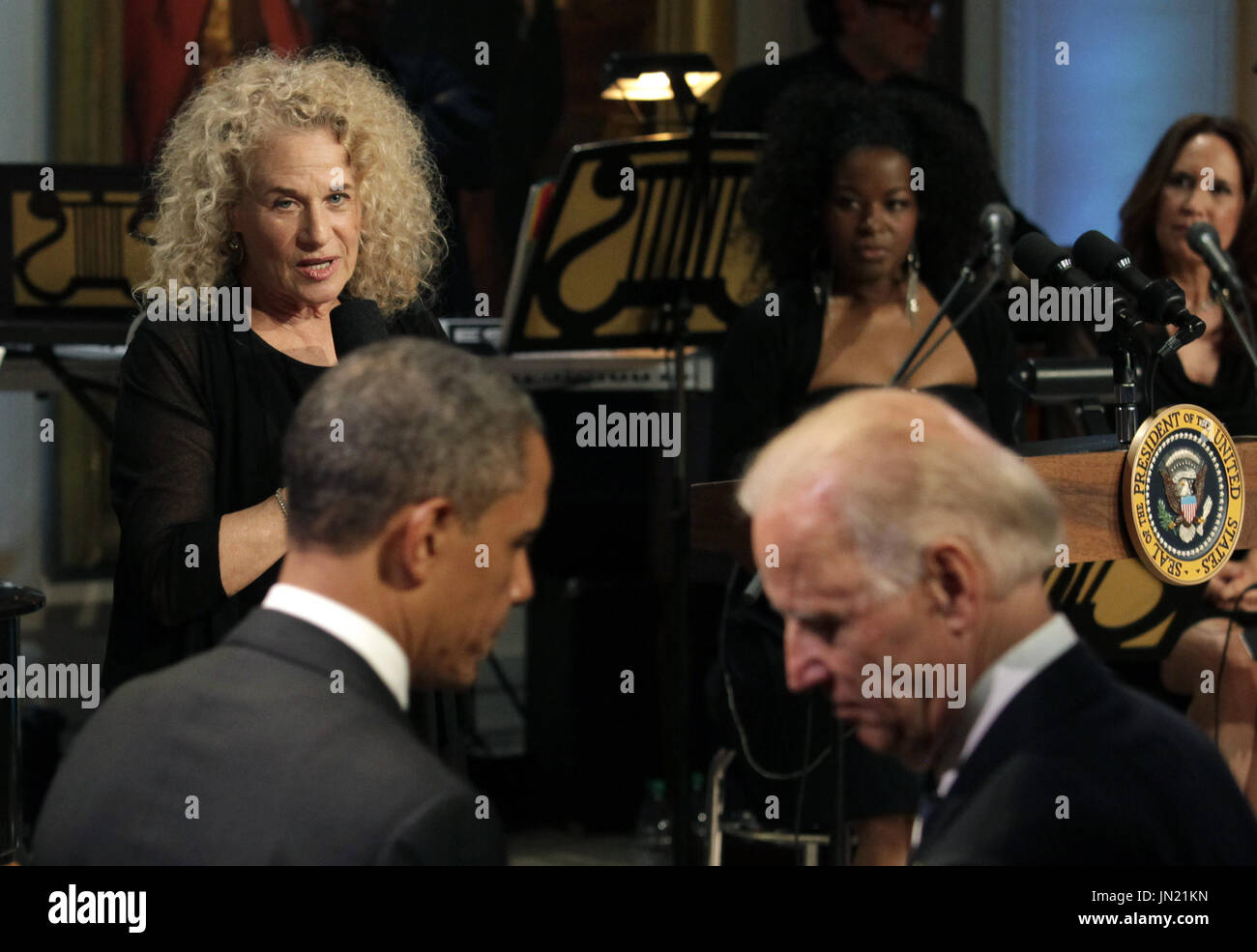Singer-songwriter Carole King speaks after being awarded the 2013 ...