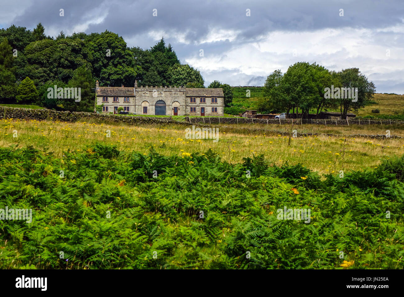 Hathersage peak district hi-res stock photography and images - Alamy