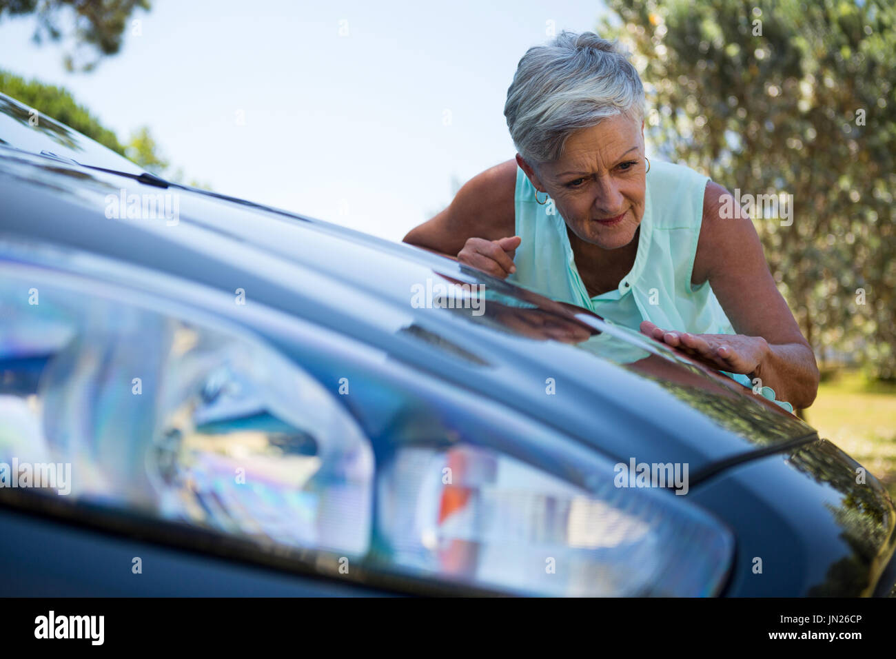 Checking the car hi-res stock photography and images - Alamy