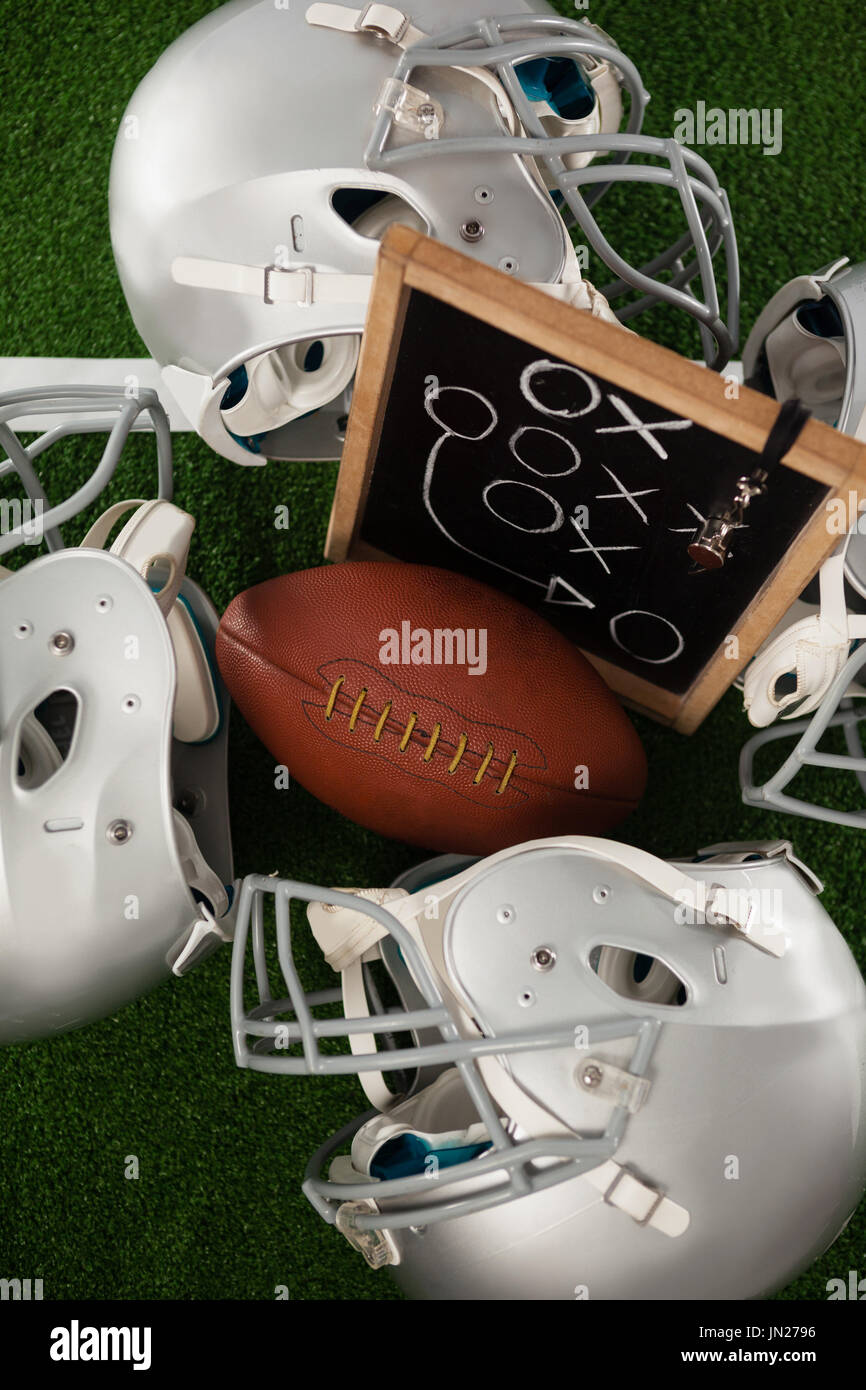 Football field overhead hi-res stock photography and images - Alamy