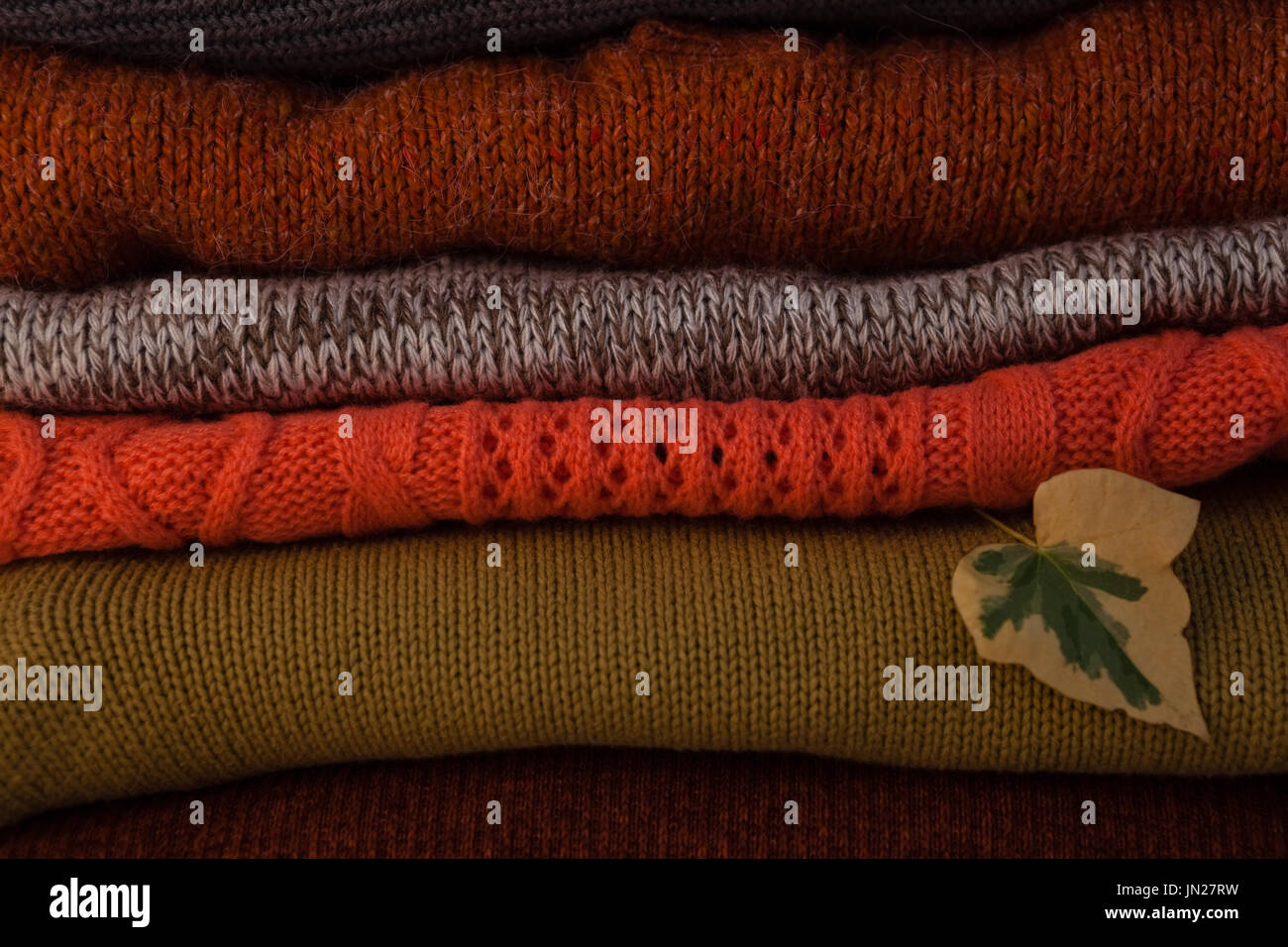 Stack Leaves Arrangement High Resolution Stock Photography and Images ...