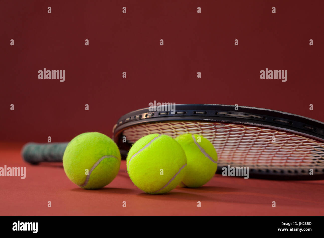 Tennis racket balls still life hi-res stock photography and images - Alamy