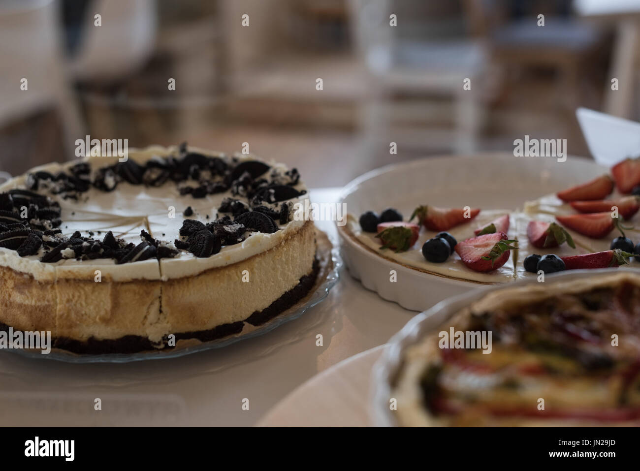 Cake cafe table mobile phone hi-res stock photography and images - Alamy