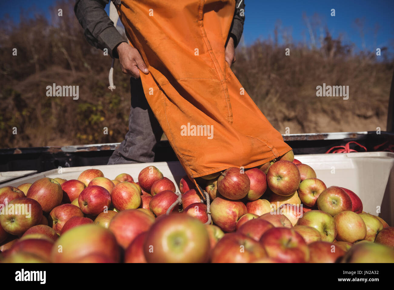 Apple truck hi-res stock photography and images - Alamy
