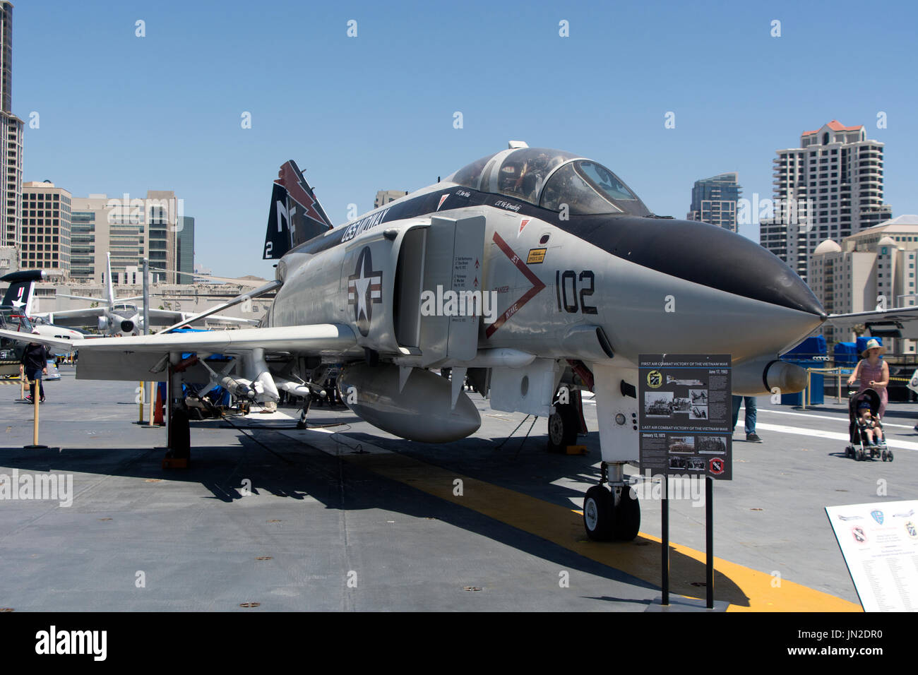 Mcdonnell douglas f4 phantom ii hi-res stock photography and images - Alamy