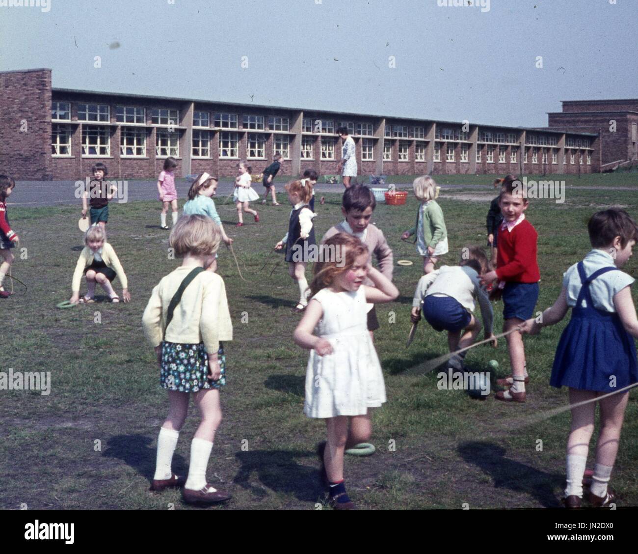 School primary 1960s hi-res stock photography and images - Alamy