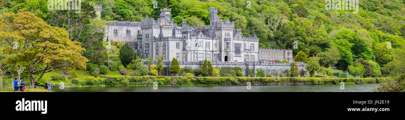 Kylemore castle hi-res stock photography and images - Alamy