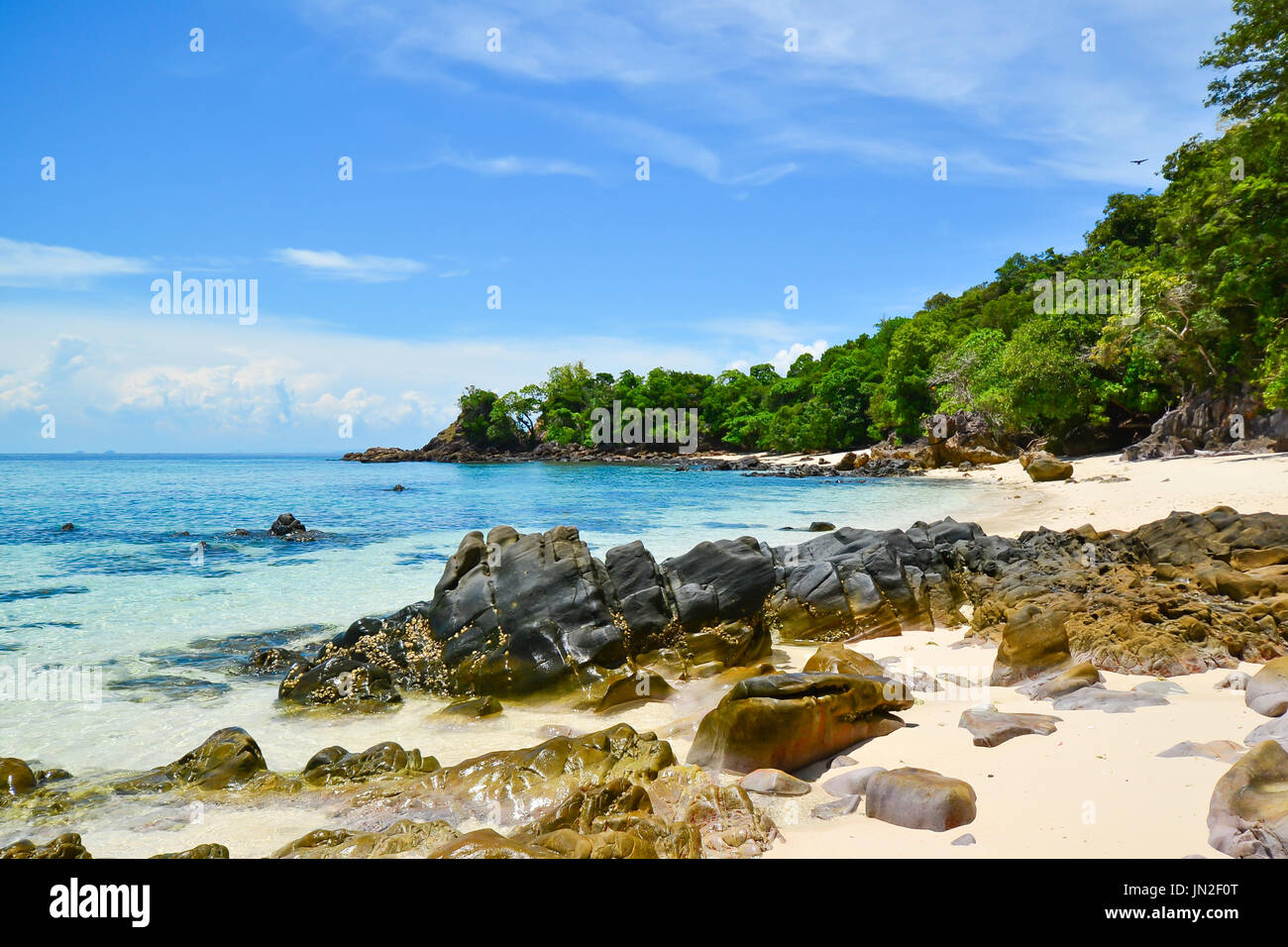 Island view with cloud cover hi-res stock photography and images - Alamy